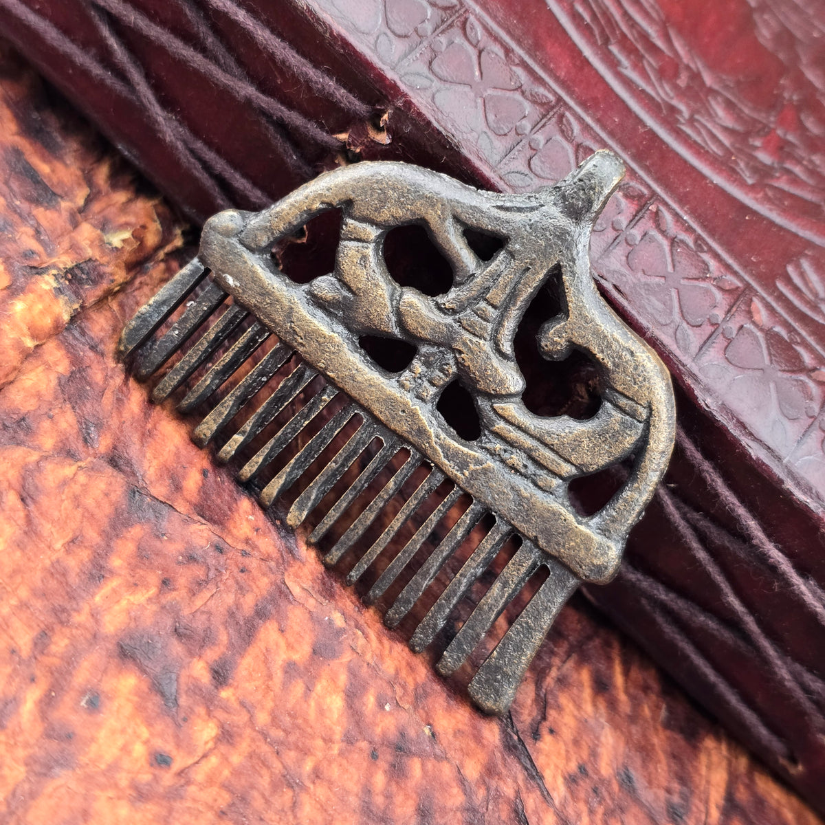 Bronze Comb – Skullvikings