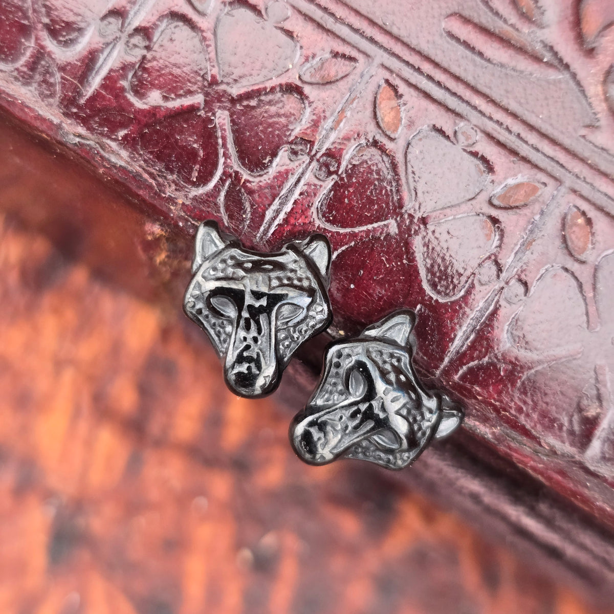 Skull Vikings - Stainless Steel Fenrir Wolf Stud Earrings – Skullvikings