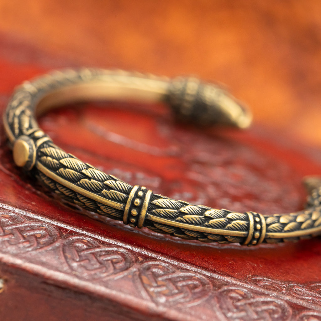 Vedrfolnir Bronze Arm Ring – Skullvikings