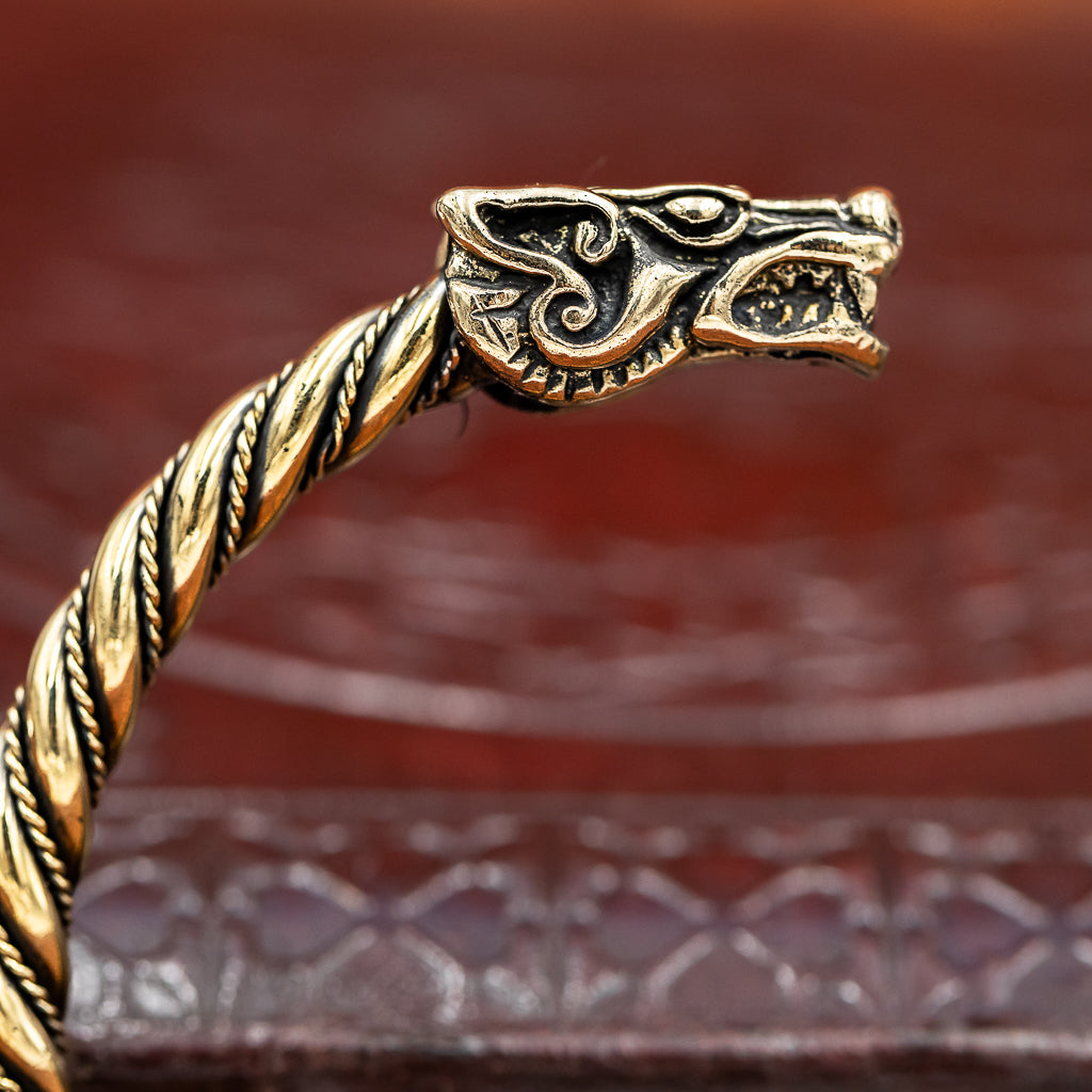 Bronze Fenrir Arm Ring Twisted Band – Skullvikings