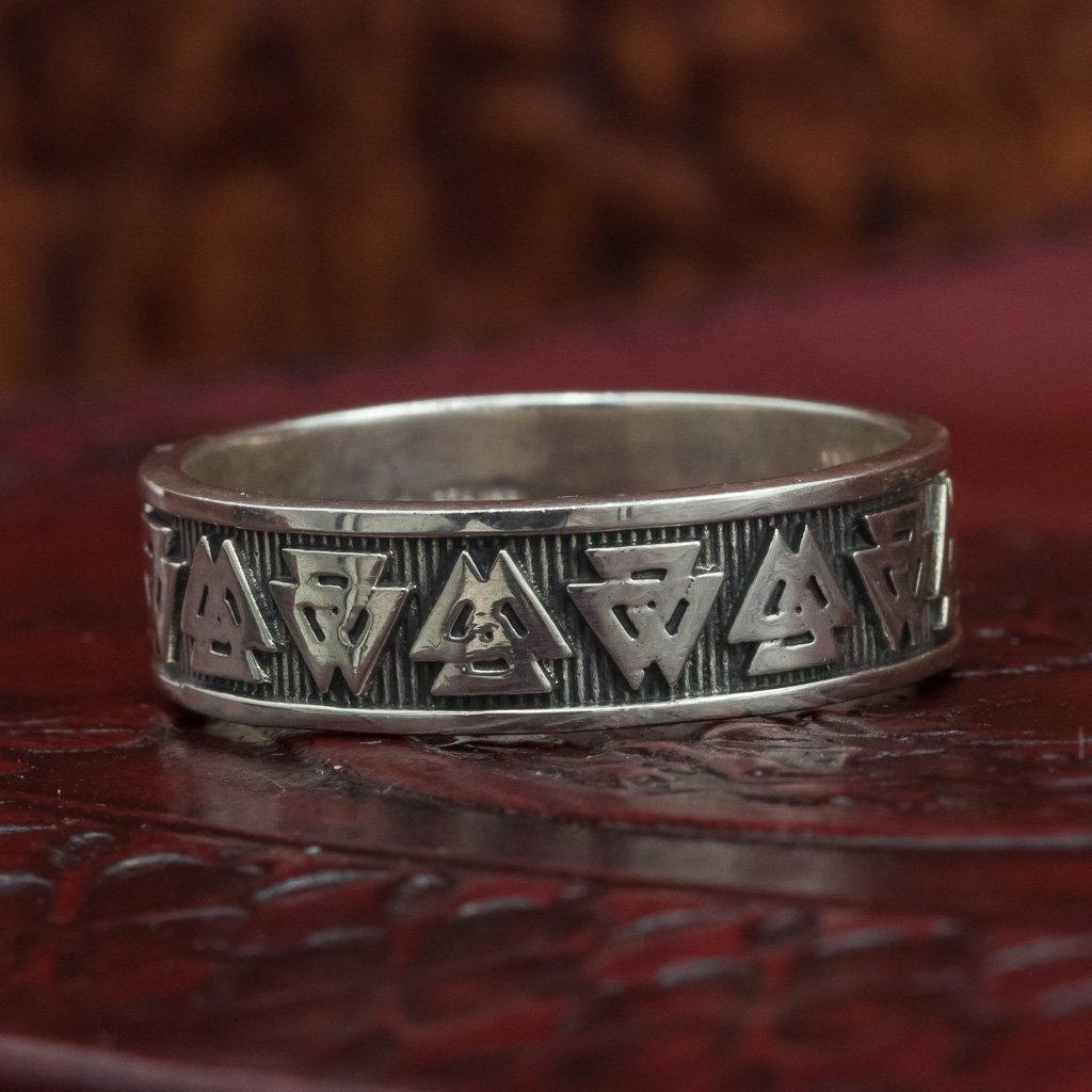 Skull Vikings - Sterling Silver Viking Valknut Ring/Wedding Band ...